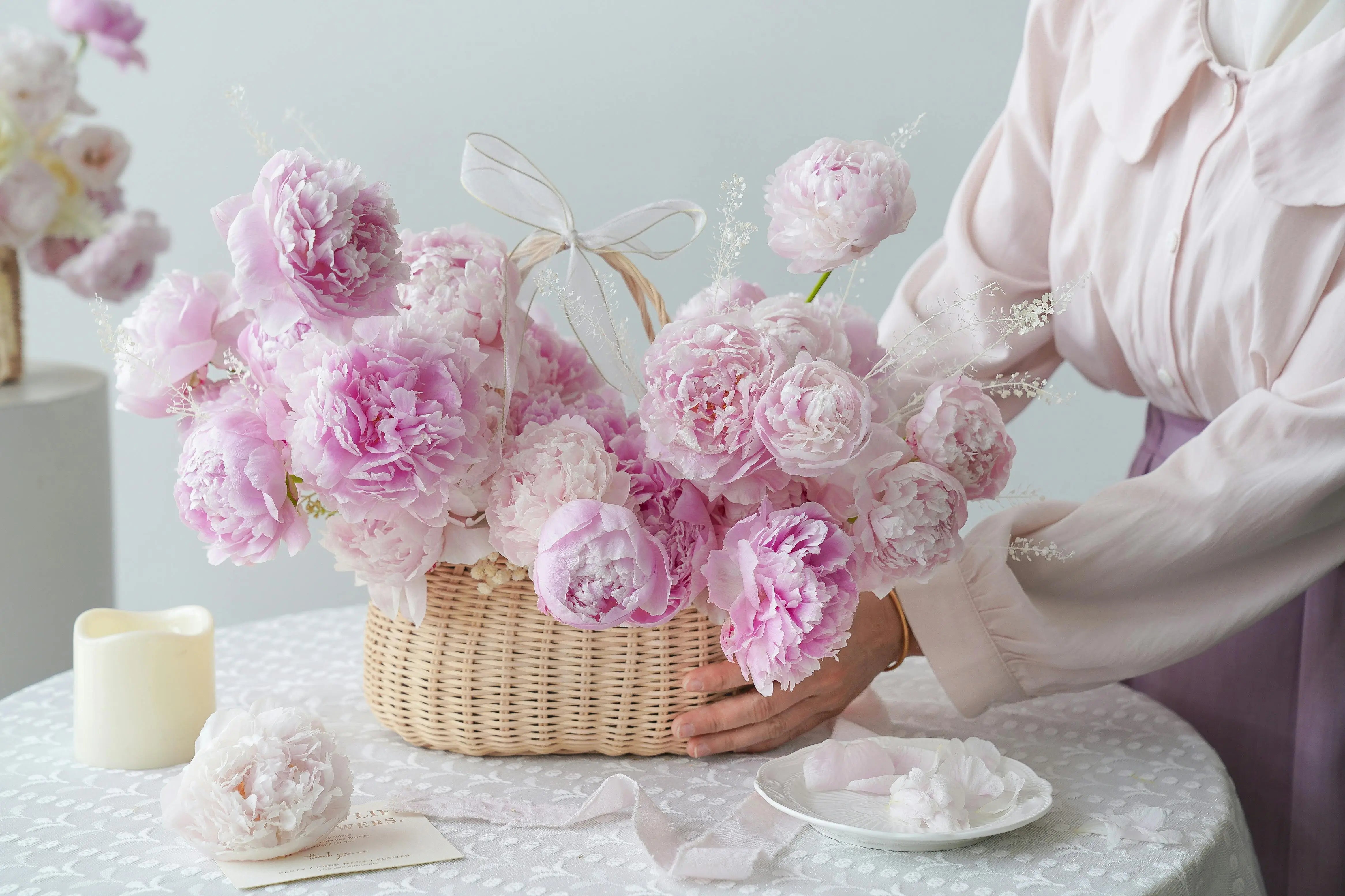 Corporate Flower Delivery in Mississauga | Business Gifting – Euro Flowers